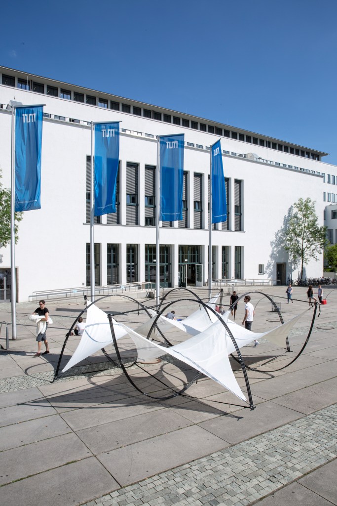 Bending-Activated Tensegrity | Eike Schling